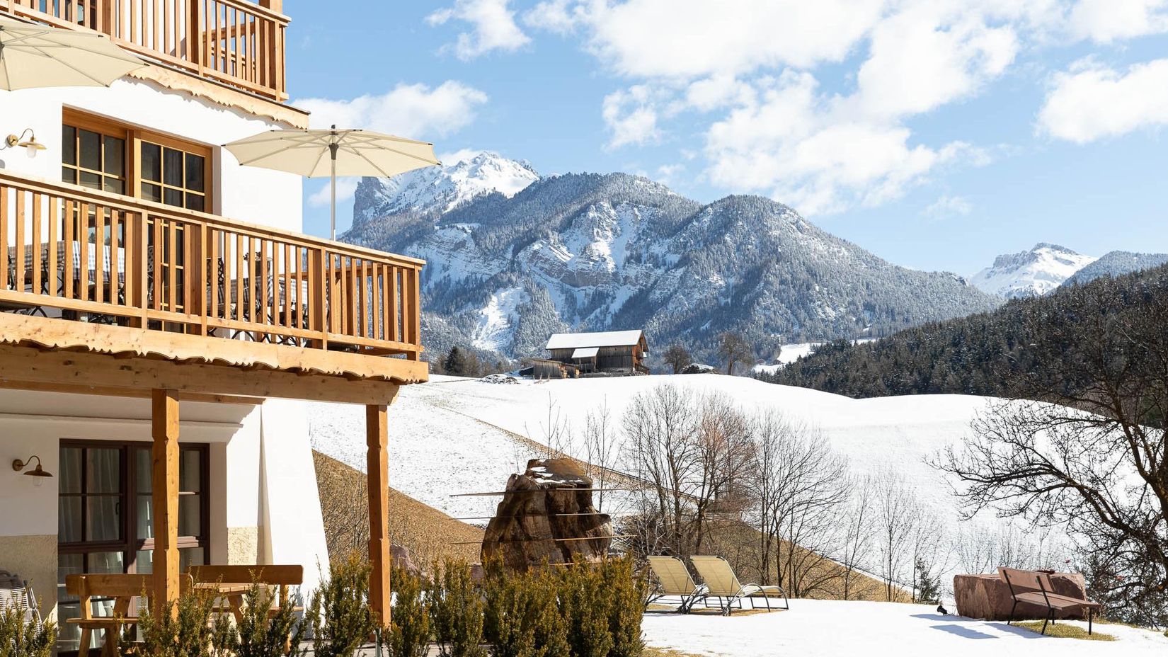 Home [www.villamessner.it]